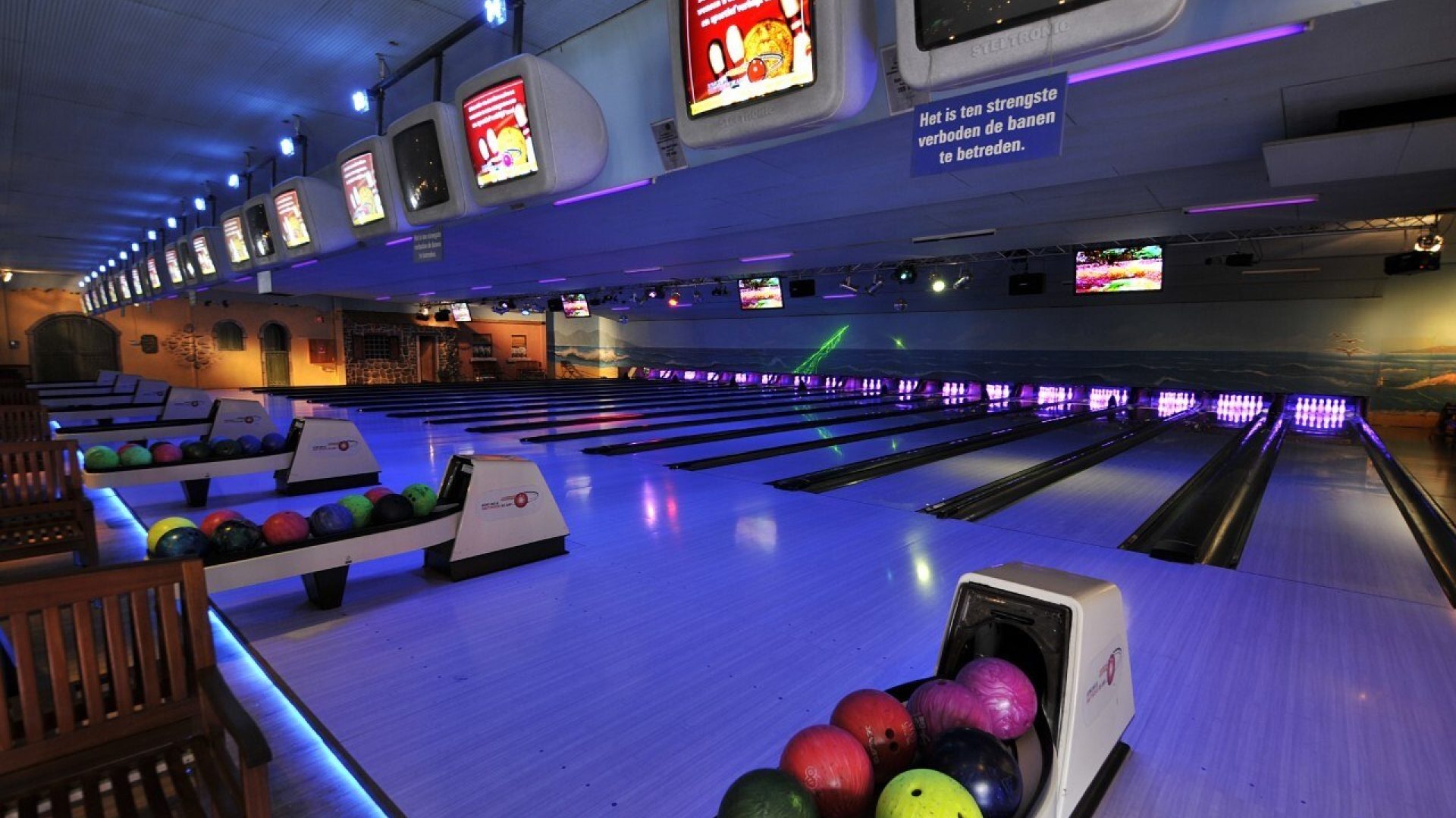 Stadsdichter Jan droomt over de bowlingbaan van weleer